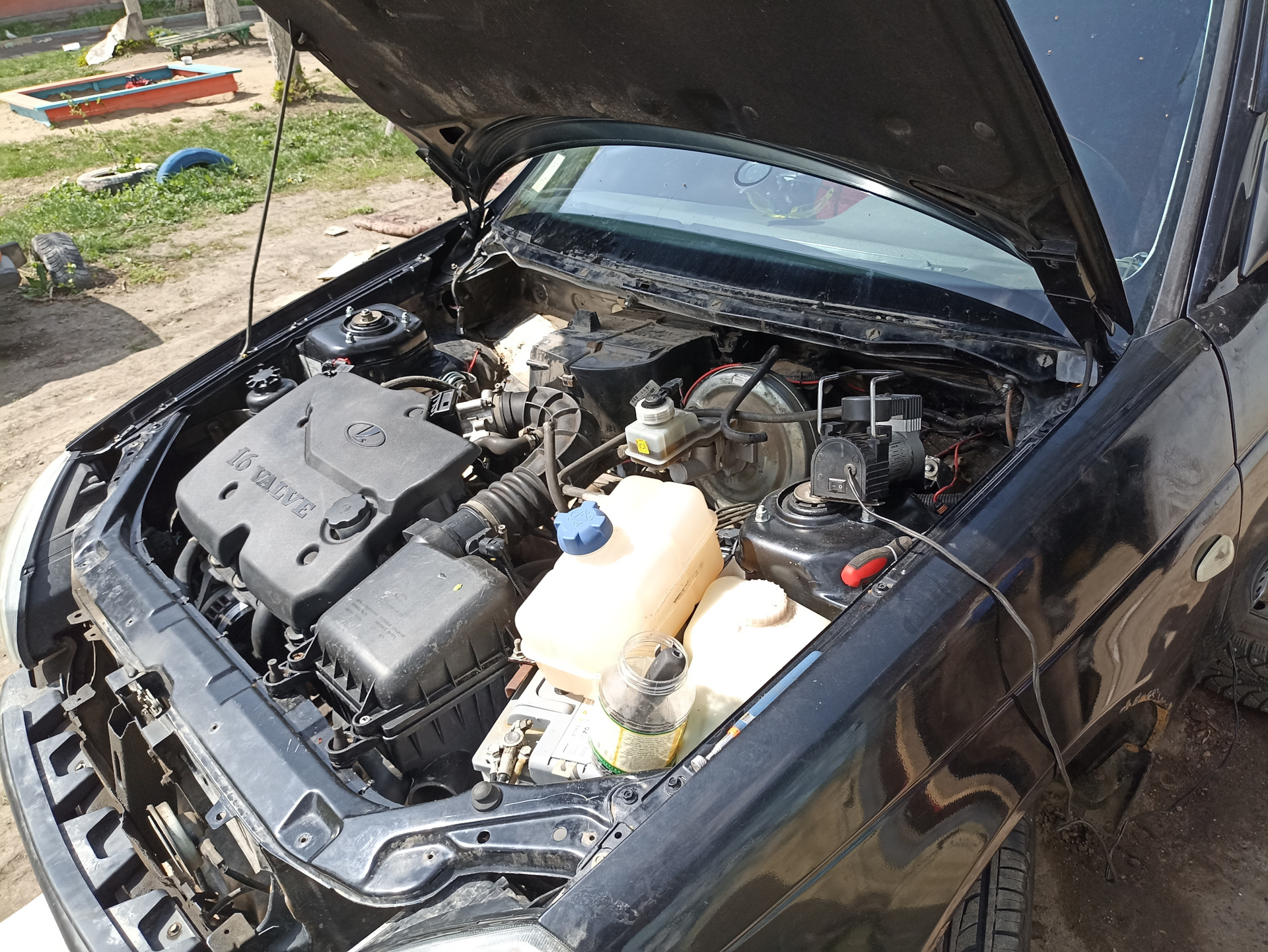 Установка кондиционера — Lada Приора универсал, 1,6 л, 2011 года ...