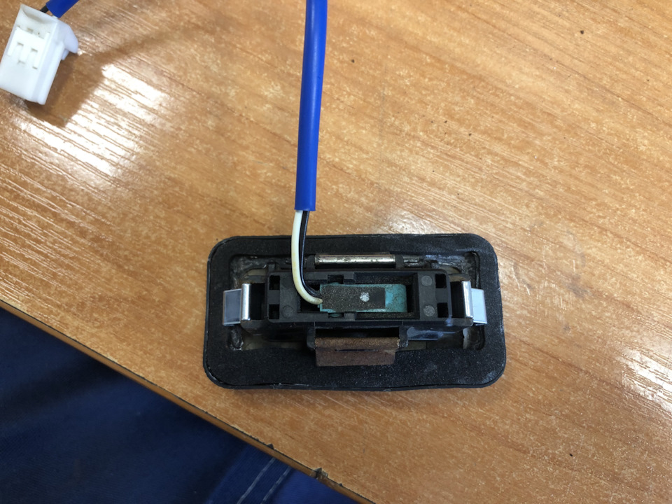 Поводки дворников, кнопка багажника. — KIA Cerato (3G), 1,6 л, 2014 ...