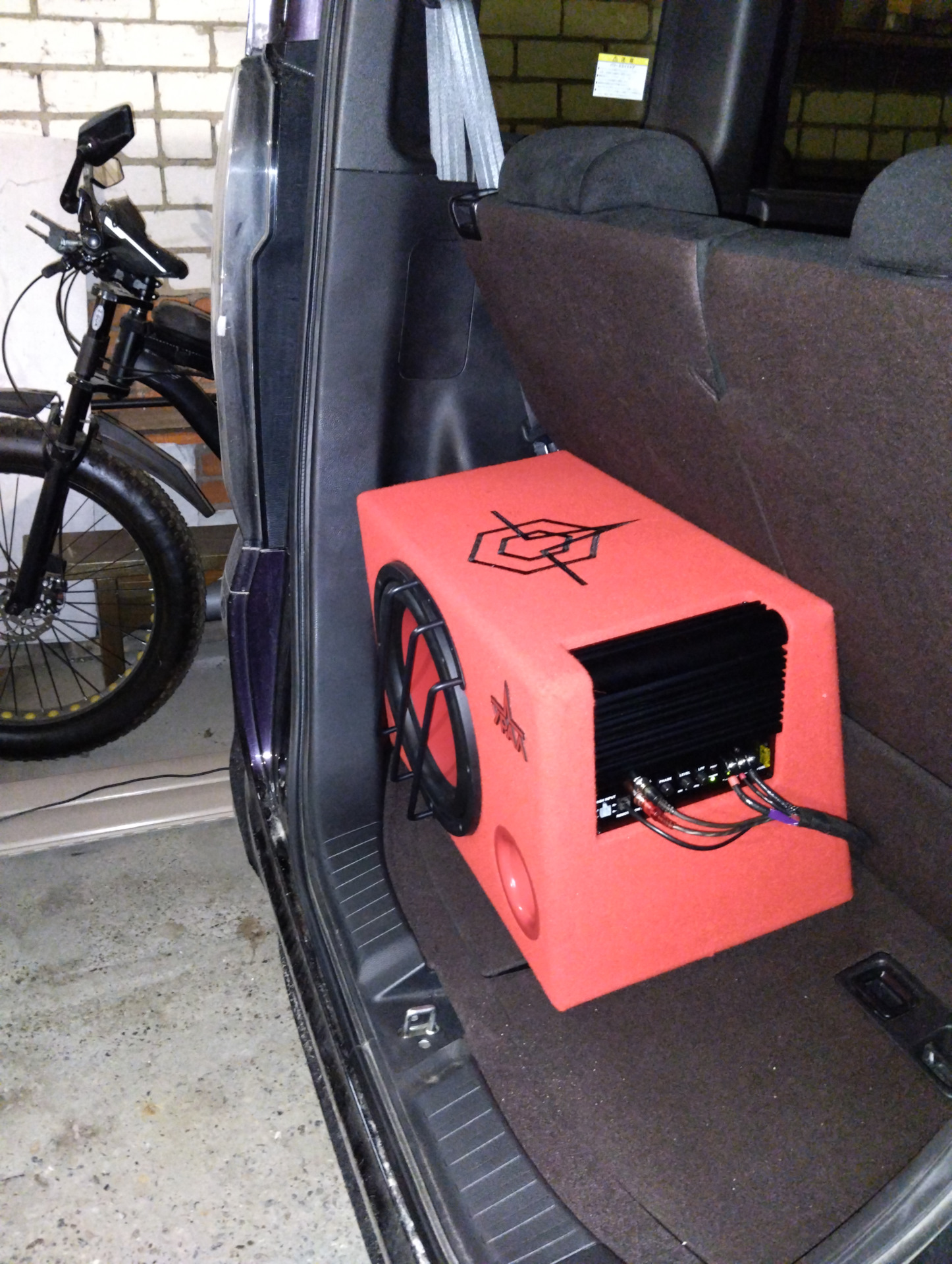Активный сабвуфер в Honda N box. — Honda N-Box (2G), 0,7 л, 2018 года ...