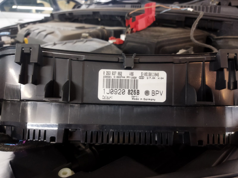 Щиток приборов на Volkswagen Bora, Volkswagen Golf Mk4, Volkswagen ...