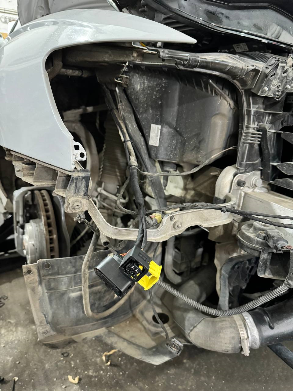 Установка светодиодных фар Matrix LED (8G4) от Audi RS6 С7 на Audi A6 ...