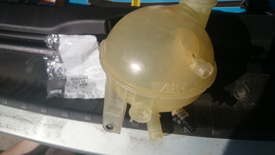 1323V3 ЗАГЛУШКА РАЗЪЕМ / CONNECT BOUCHON Peugeot Citroen | Запчасти на ...