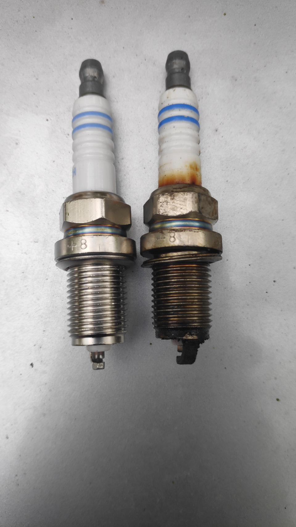 Обслуживание дверных петель и замков — Opel Astra H, 1,8 л, 2010 года ...