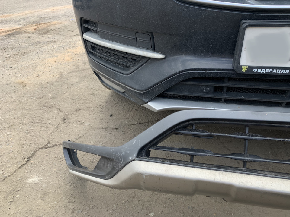 Нижняя юбка переднего бампера — Volvo XC90 (2G), 2 л, 2017 года ...