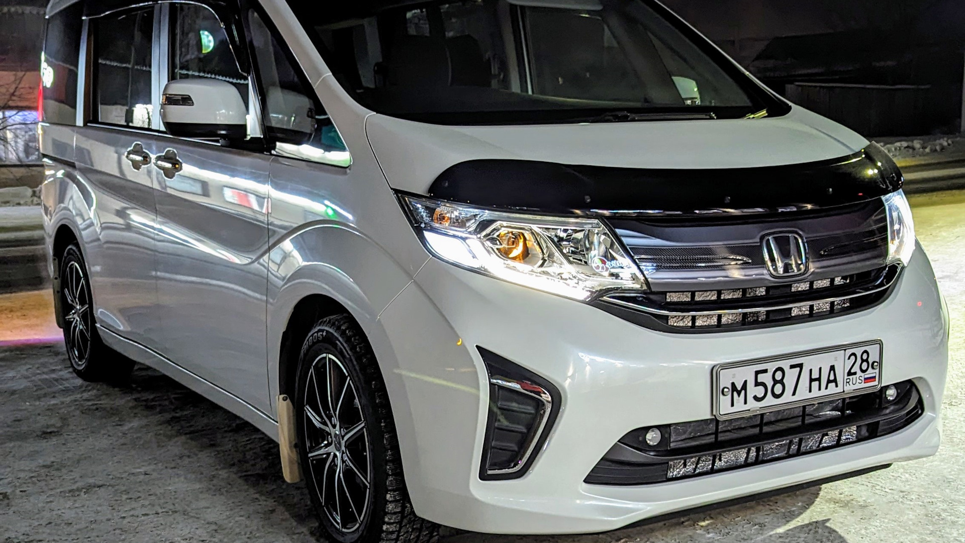 Honda Stepwgn (5G) 1.5 бензиновый 2015 | 5G на DRIVE2