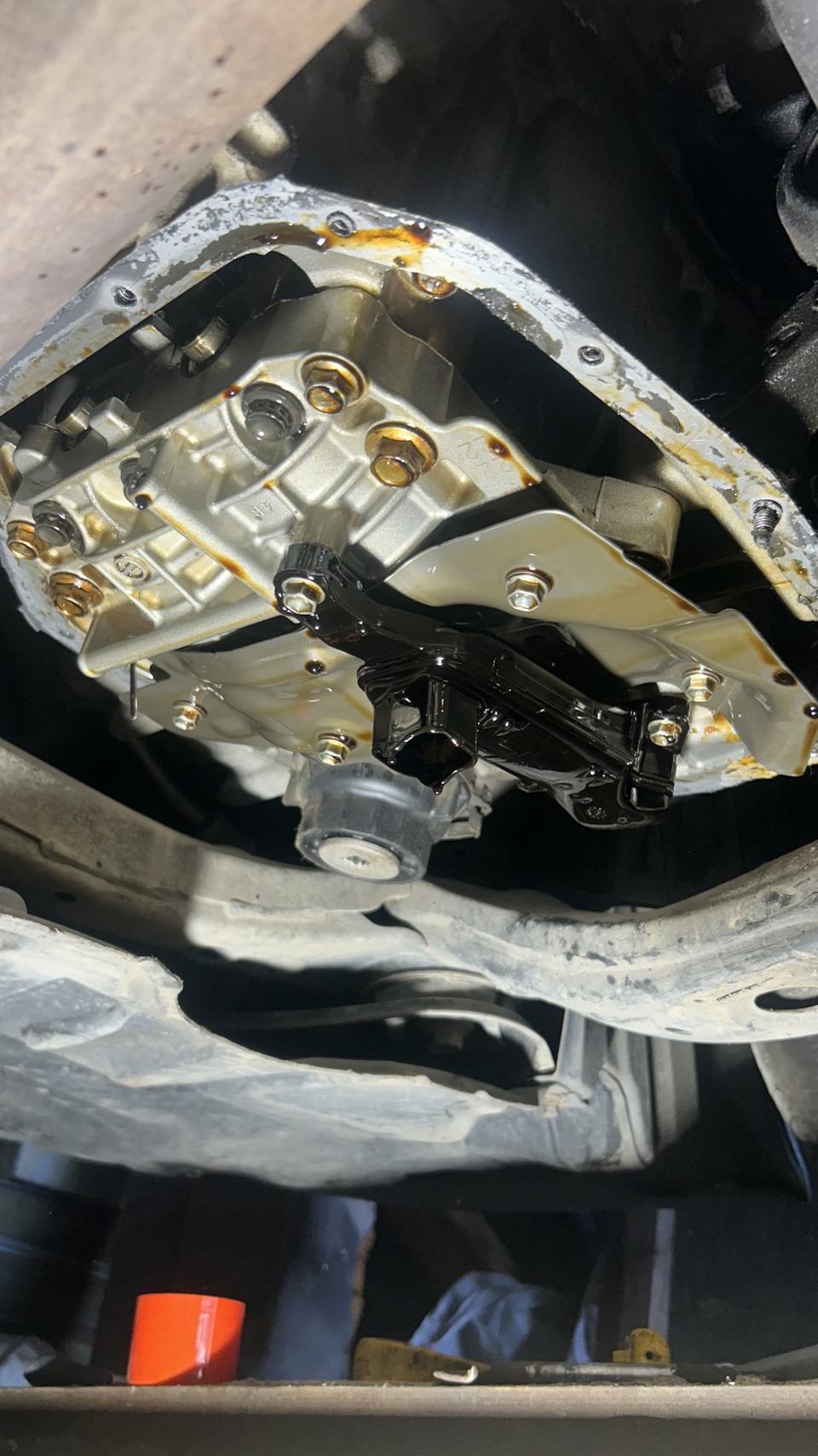 Замена рем комплекта балансира — Toyota Camry (XV50), 2,5 л, 2013 года ...