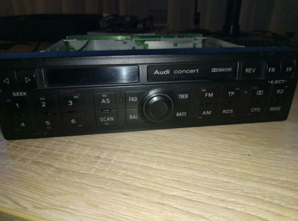 A6 Avant (4B, C5) Audi concert AUX — Audi A6 Avant (C5), 2,4 л, 1998 года | своими руками | DRIVE2