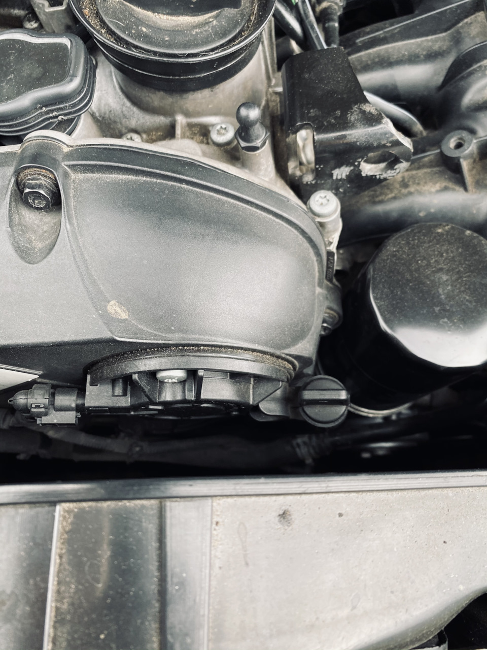 Замена клапана фазорегулятора 2.0 tfsi 06L109259A — Audi Q5 (1G), 2 л ...