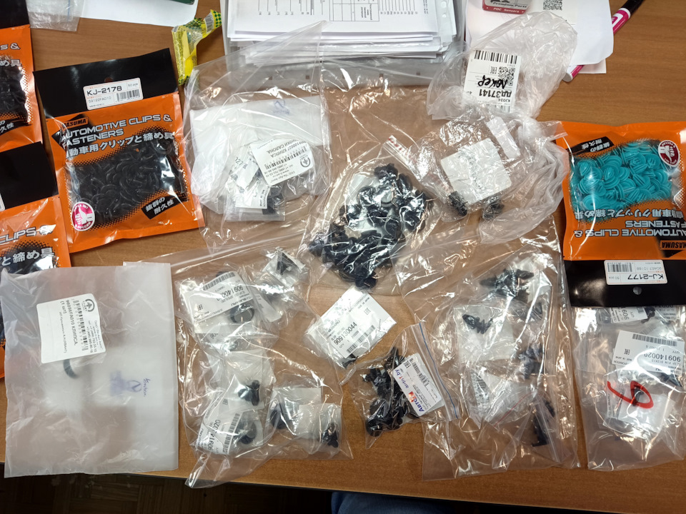 909140020 Клипса крепления порога SUBARU | Запчасти на DRIVE2