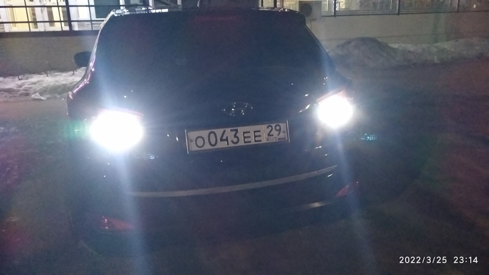 Проверяем светодиодные лампочки заднего хода — Hyundai ix35, 2 л, 2015 ...