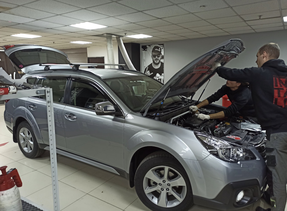 Красота спасет мир! — Subaru Outback (BR), 2,5 л, 2012 года ...