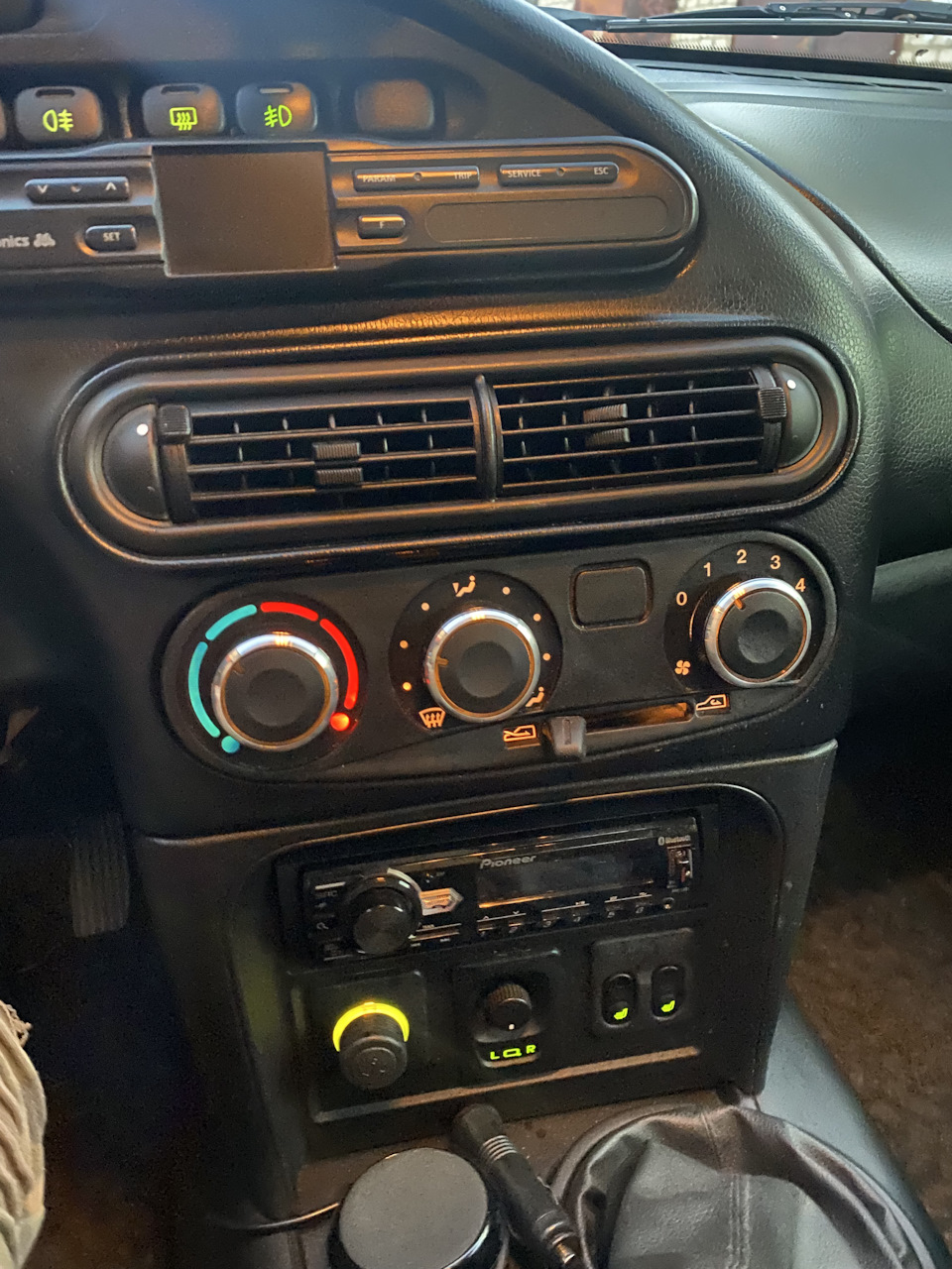 Ключ балонный Gross и крутилки от мазды 3 — Chevrolet Niva, 1,7 л, 2016 ...