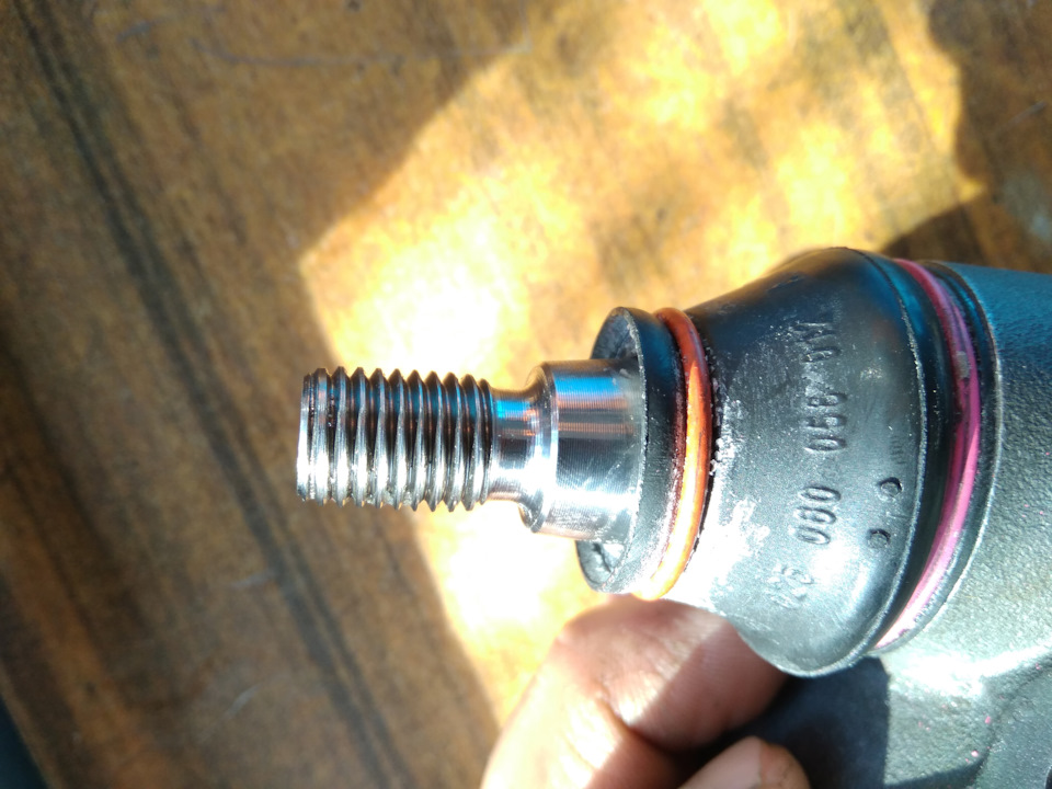 Замена шаровой LEMFORDER 17619 02. — SEAT Toledo (2G), 1,9 л, 2001 года ...