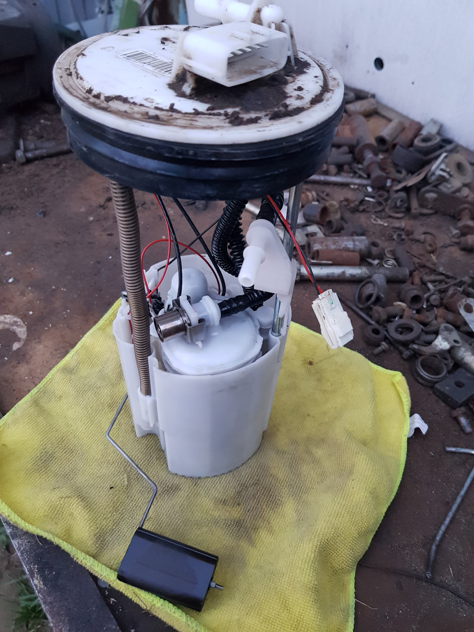 Бюджетная замена топливных фильтров! — Nissan Qashqai (2G), 2 л, 2014 ...