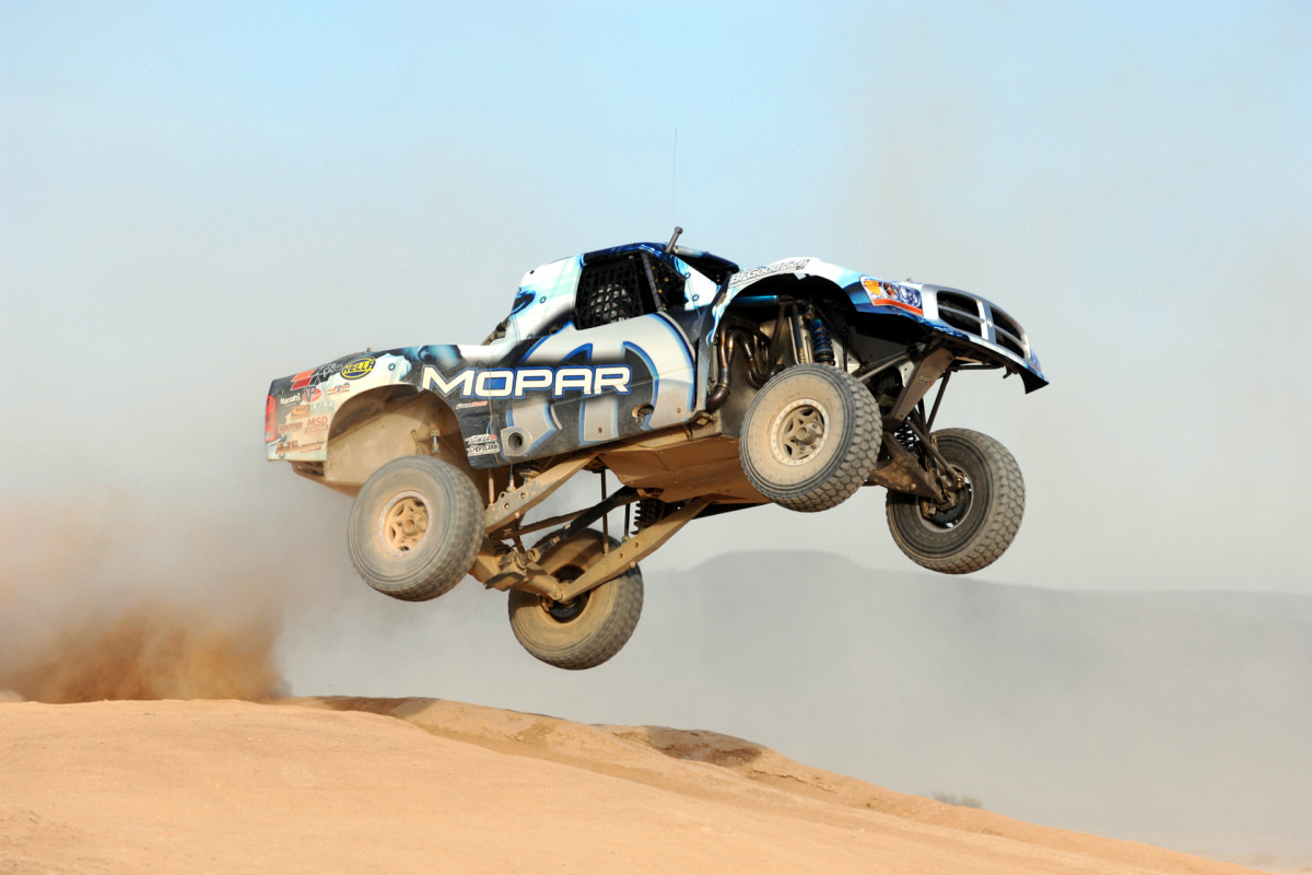 How an Off-Road Racing Trophy Truck Works (Baja 1000) — DRIVE2
