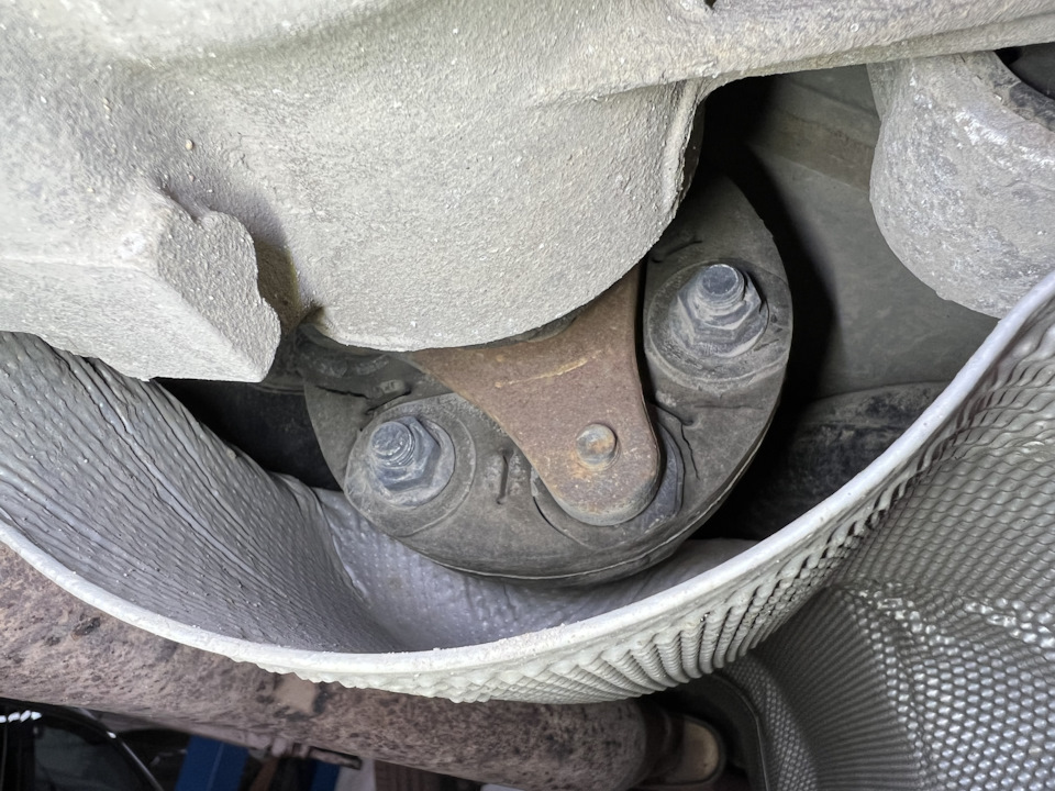 Замена масла двс, замена натяжителя с ремнём. — BMW 5 series (F10), 2 л ...