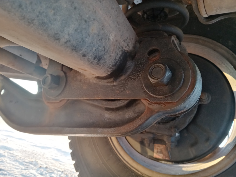 Замена передних сайлентов — Toyota Land Cruiser 100, 4,2 л, 2004 года ...