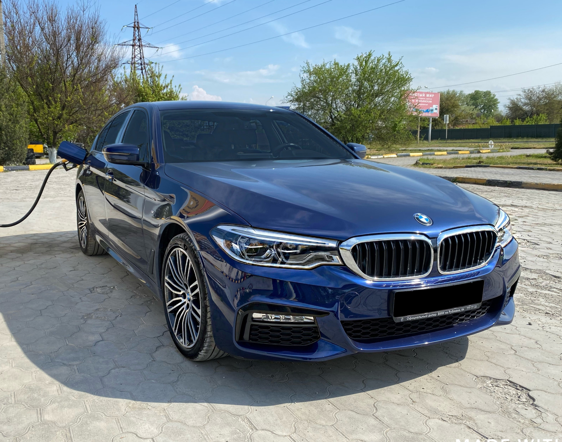 Замена задней полусферы на стекла с заводской тонировкой. — BMW 5 series (G30), 3 л, 2018 года ...