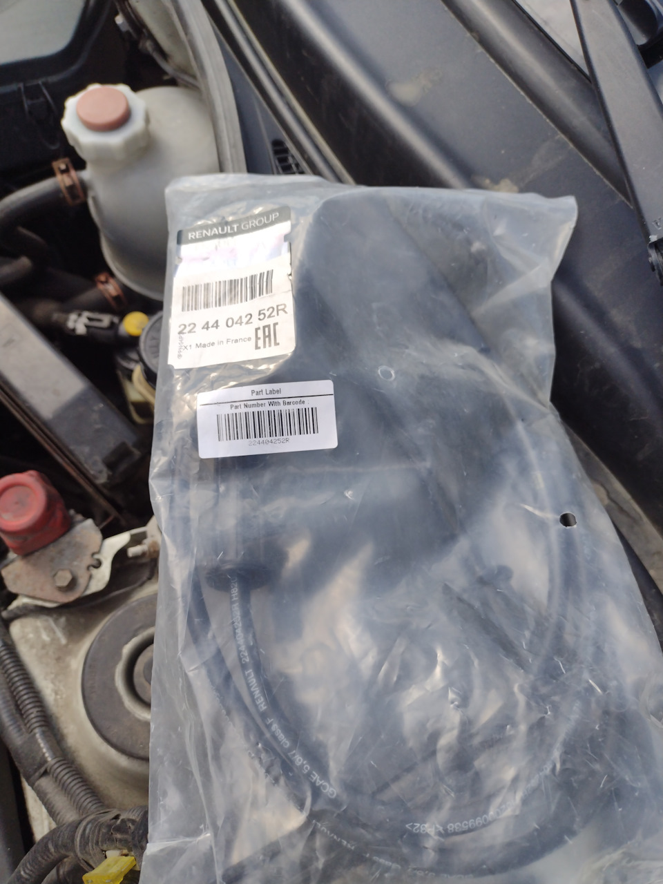 224404252R Комплект проводов для свечей зажигания ам RENAULT | Запчасти ...