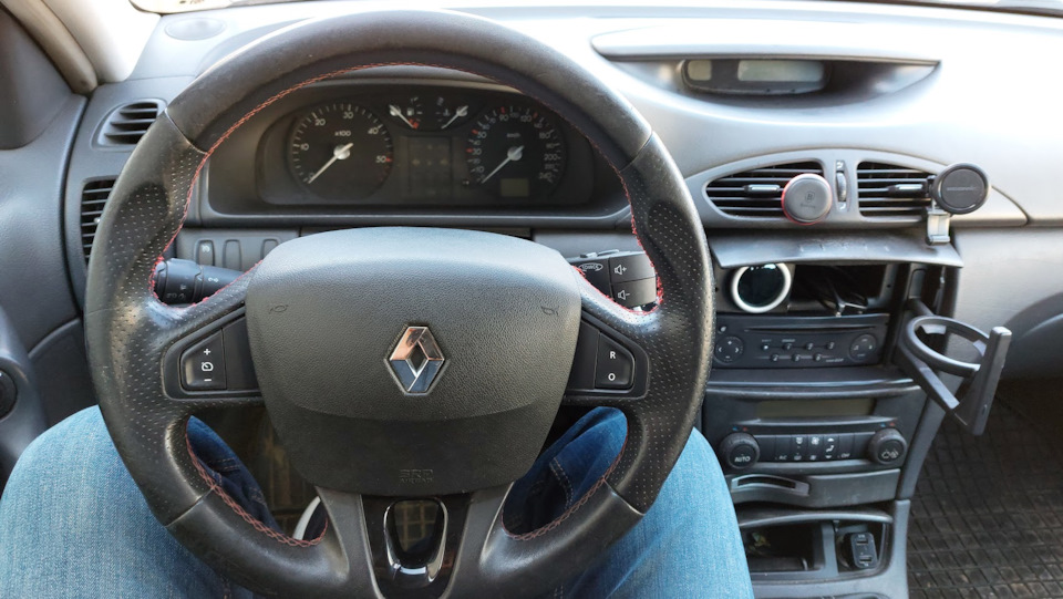 Руль от Меган 3. Впечатления. — Renault Laguna II, 1,9 л, 2004 года ...