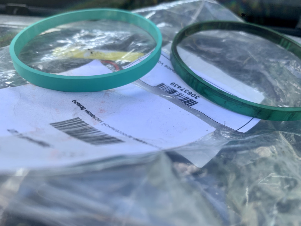 Чистка дроссельной заслонки — Volvo S80 (2G), 2,5 л, 2007 года | своими ...