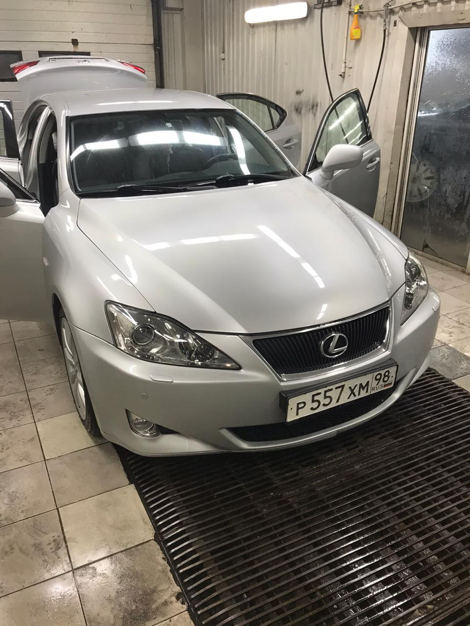 Bi-LED — Lexus IS II, 2,5 л, 2007 года | тюнинг | DRIVE2