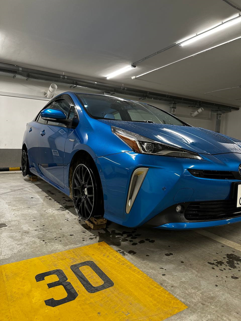 18. Rays Homura 2x8GTS — Toyota Prius (50), 1,8 л, 2019 года | колёсные ...