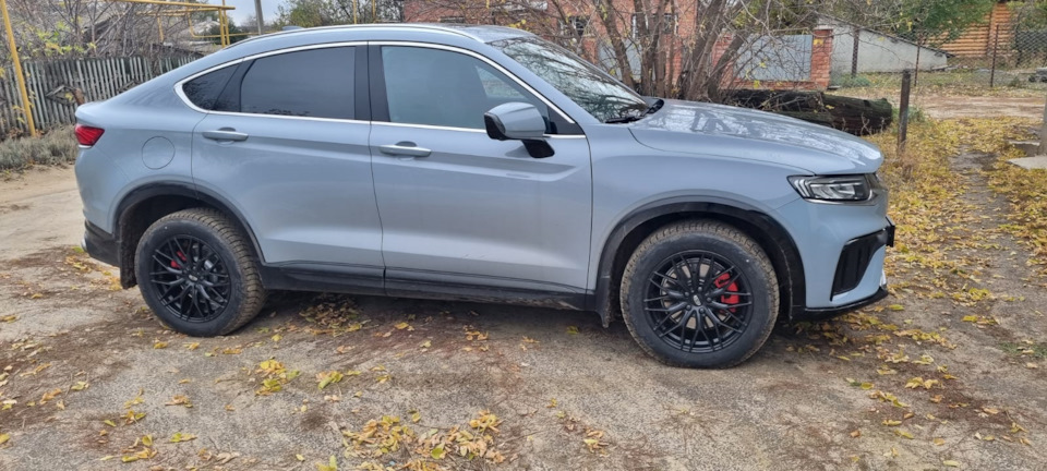 Тапки — Geely Tugella, 2 л, 2023 года | колёсные диски | DRIVE2