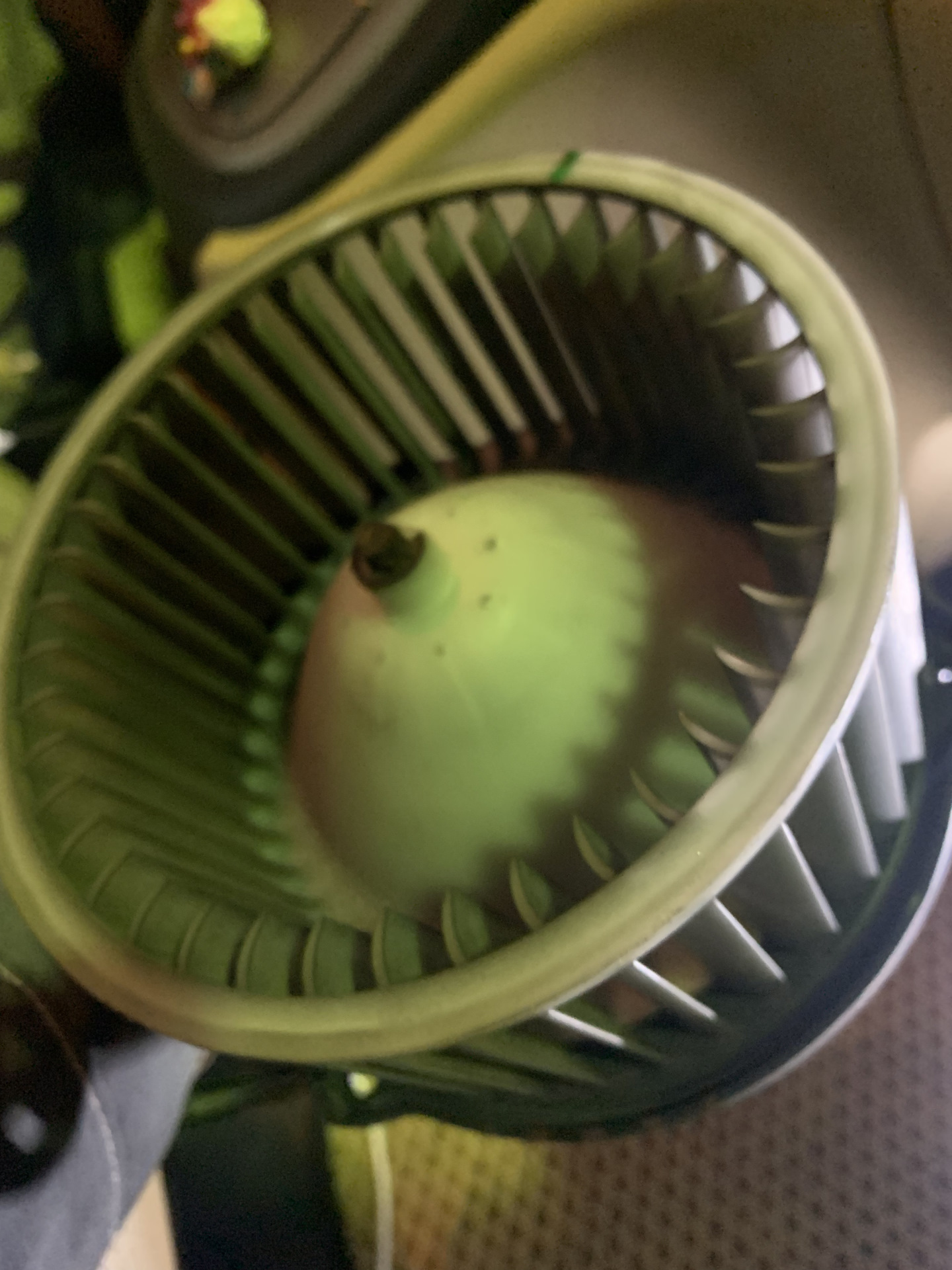 Замена моторчика печки — Hyundai Grand Starex, 2,5 л, 2009 года ...