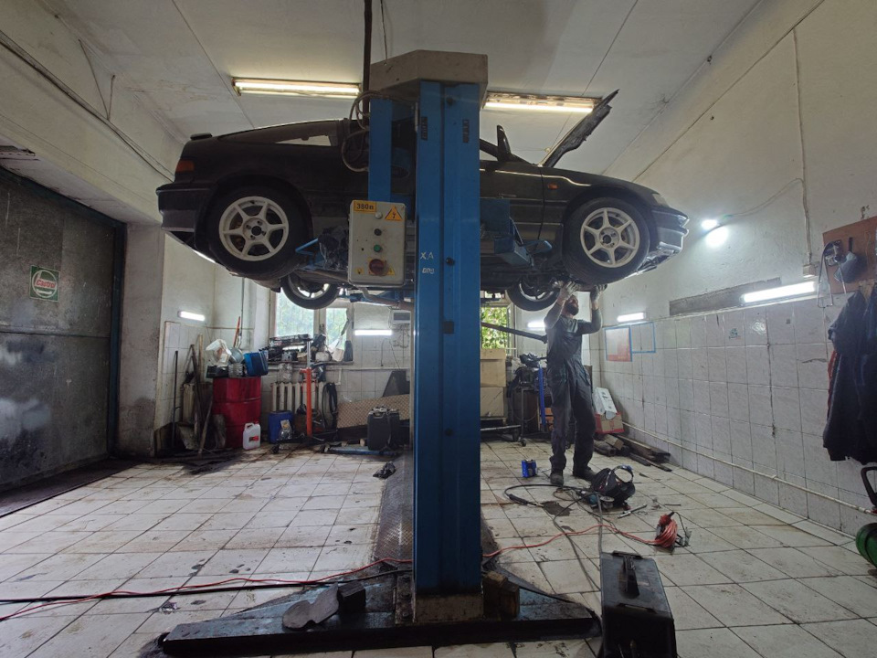 Тихий выхлоп из нержавейки на 51й трубе — Honda CR-X (2G), 1,6 л, 1991 ...