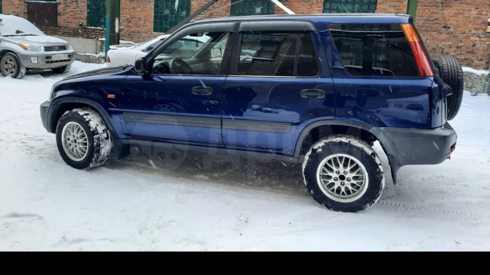 Передние стойки — Honda CR-V (RD1/RD2), 2 л, 2000 года | запчасти | DRIVE2