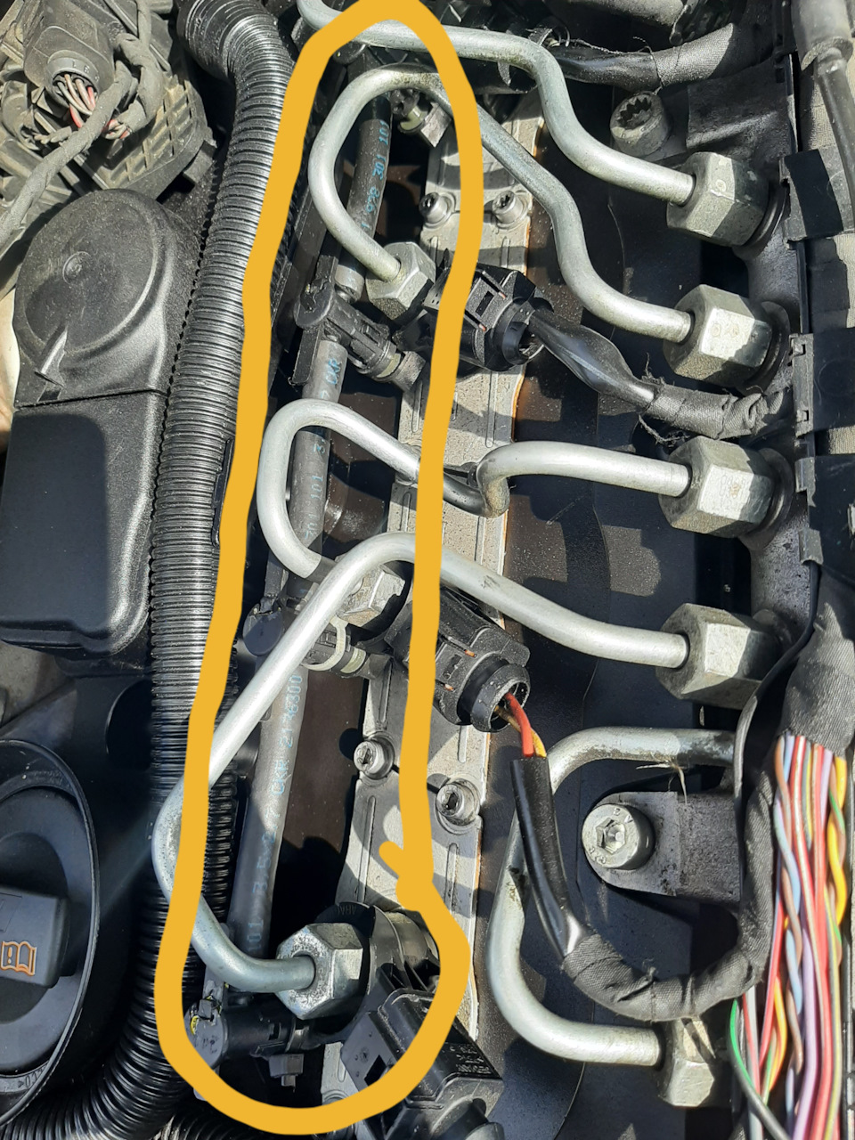 Течёт масло в двигателе ауди а4 б8 2 0tdi — Audi A4 B8 2 л 2011