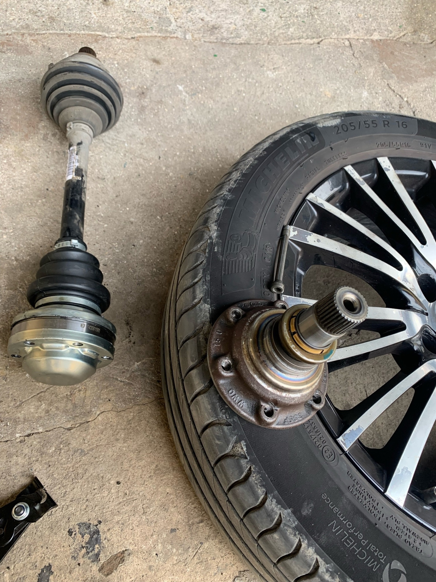 Замена внутреннего ШРУСа — Skoda Octavia A5 Mk2, 1,8 л, 2012 года ...