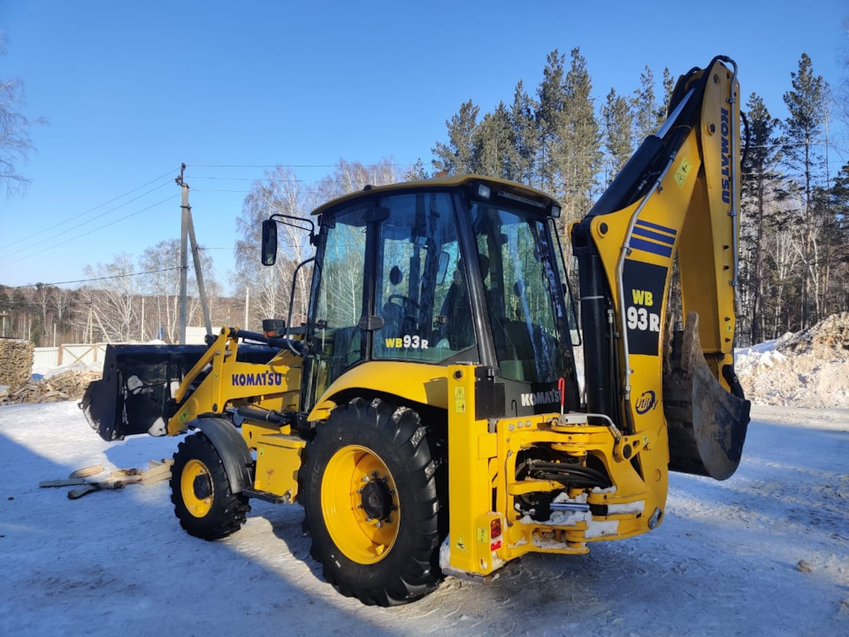 Komatsu WB93R — электрика.ремонт — DRIVE2