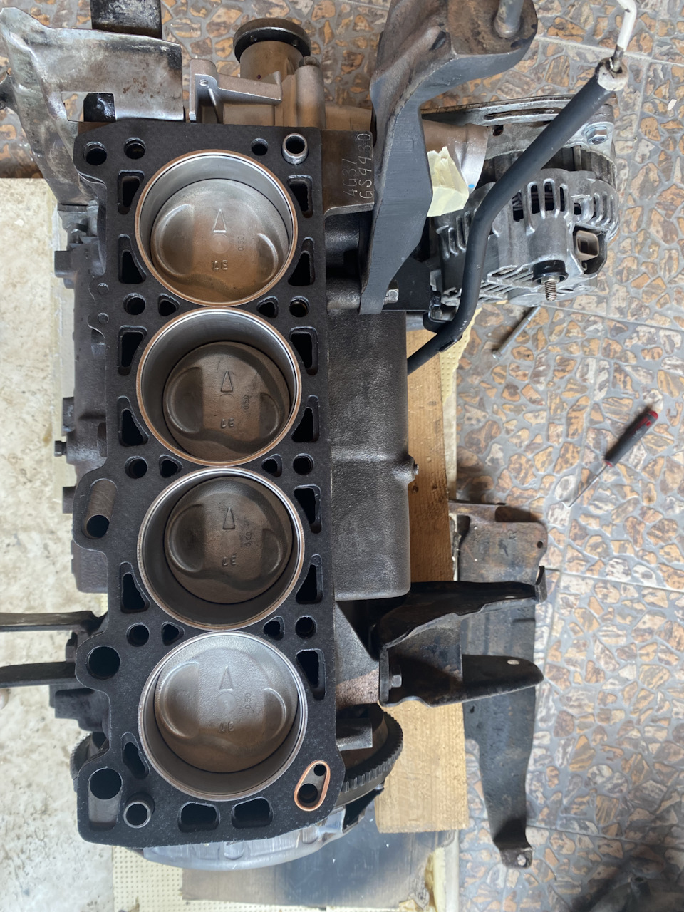 Сборка 4g37 на коленке — Mitsubishi Galant (6G), 1,8 л, 1990 года ...