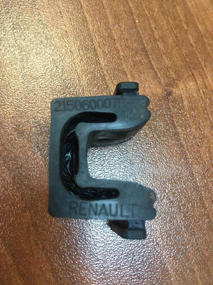 Упоры (резинки) радиатора охлаждения+ролики ремня генератора. — Renault ...