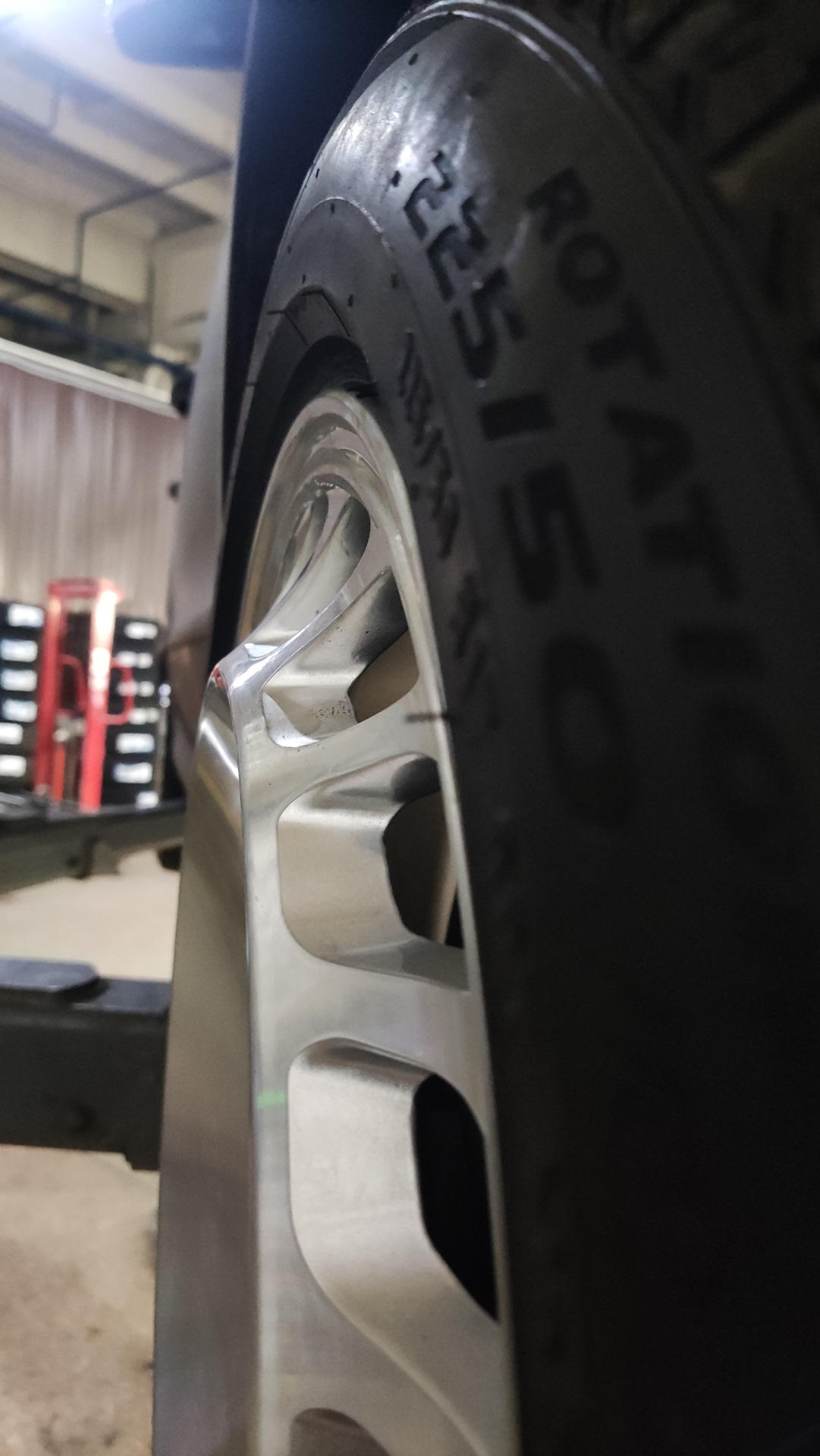 Обул зиму — диски R17 7,5J et35 Messer, резина 225/50 R17 Pirelli Ice ...