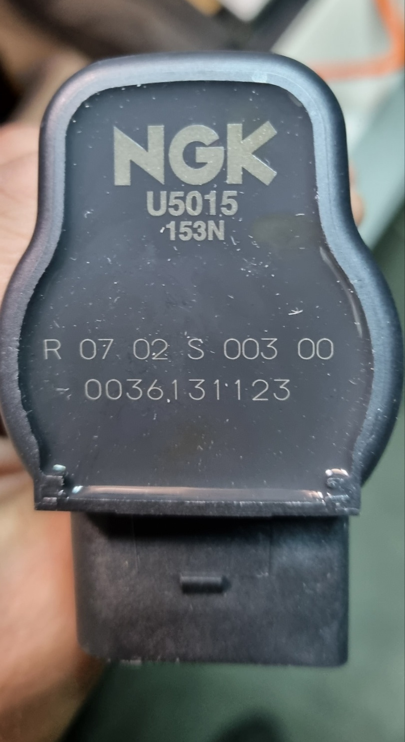 Катушки, свечи — Audi Q3 (1G), 2 л, 2013 года | запчасти | DRIVE2