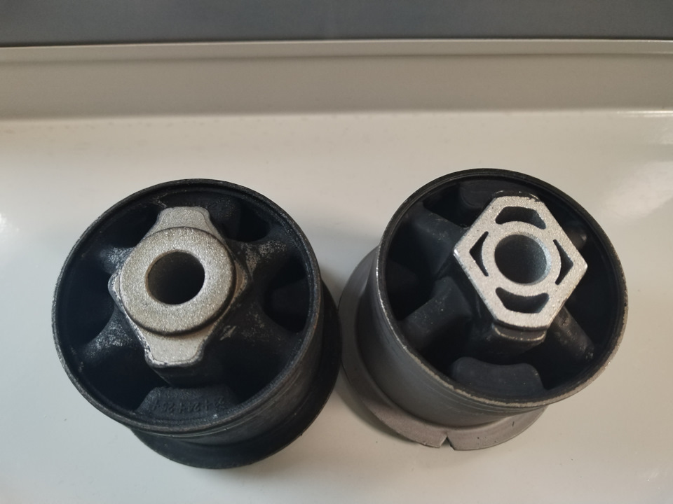 оригинал Hyundai-KIA 55160M0000 против аналога SpeedMate SMBKH054 ...