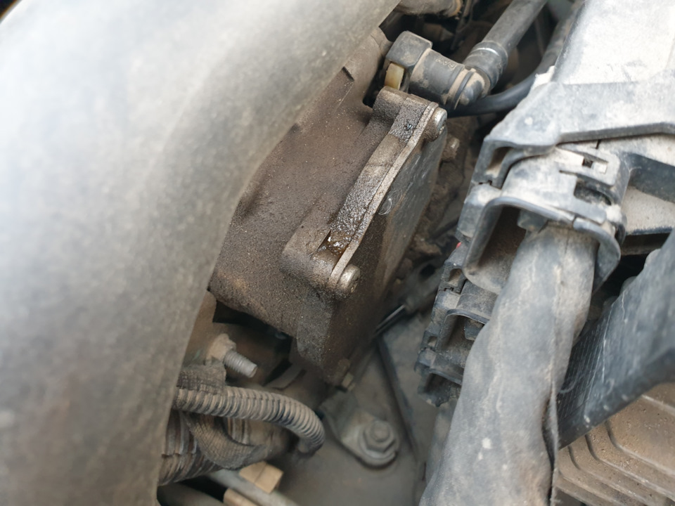 Помогите опознать деталь — Решено: Вакуумный насос A16XHT — Opel Astra ...