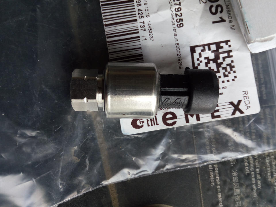 8200279259 Датчик давл кондиционера Рено Clio 2, Megane 2, Laguna 2 ...