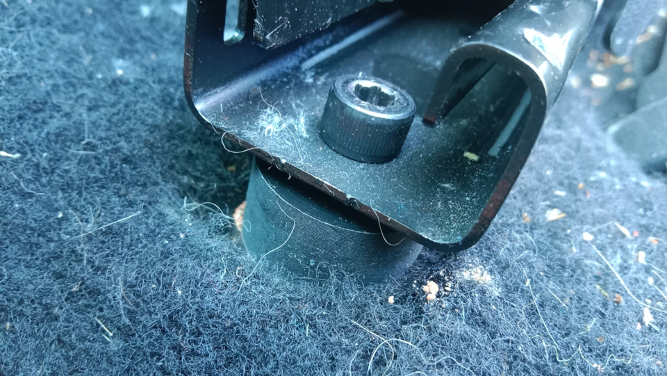 Проставки под водительское сиденье — Lada Vesta SW Cross (1G), 1,8 л ...