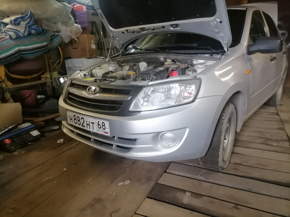 Установка туманок😊 — Lada Гранта (1G), 1,6 л, 2013 года | электроника ...