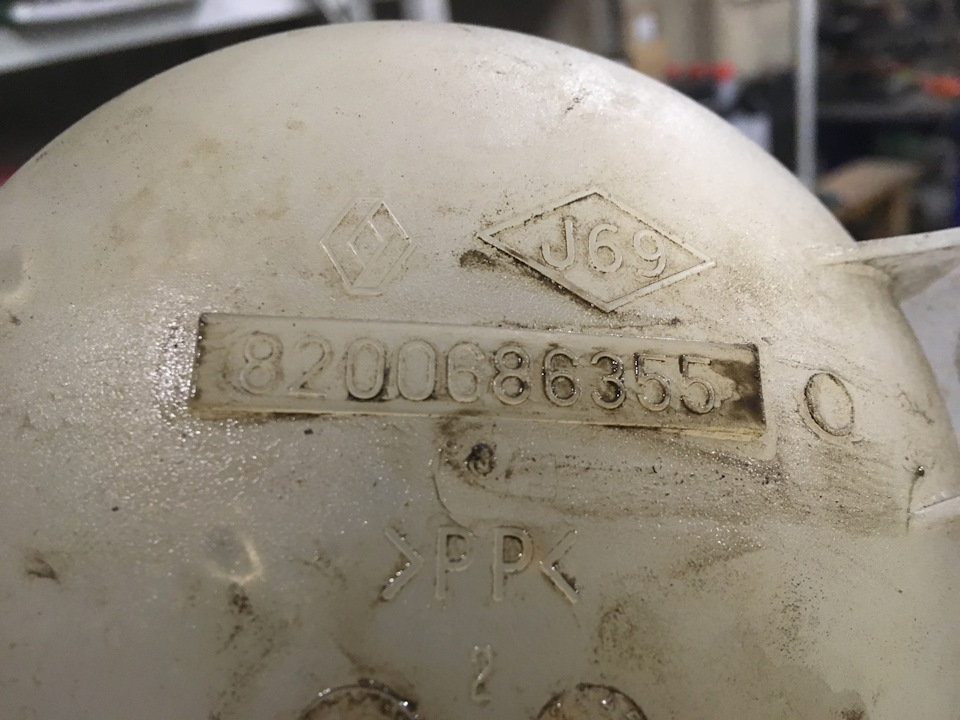 8200686355 Бачок расширительный RENAULT KANGOO 97-07 ОЕ: RENAULT ...