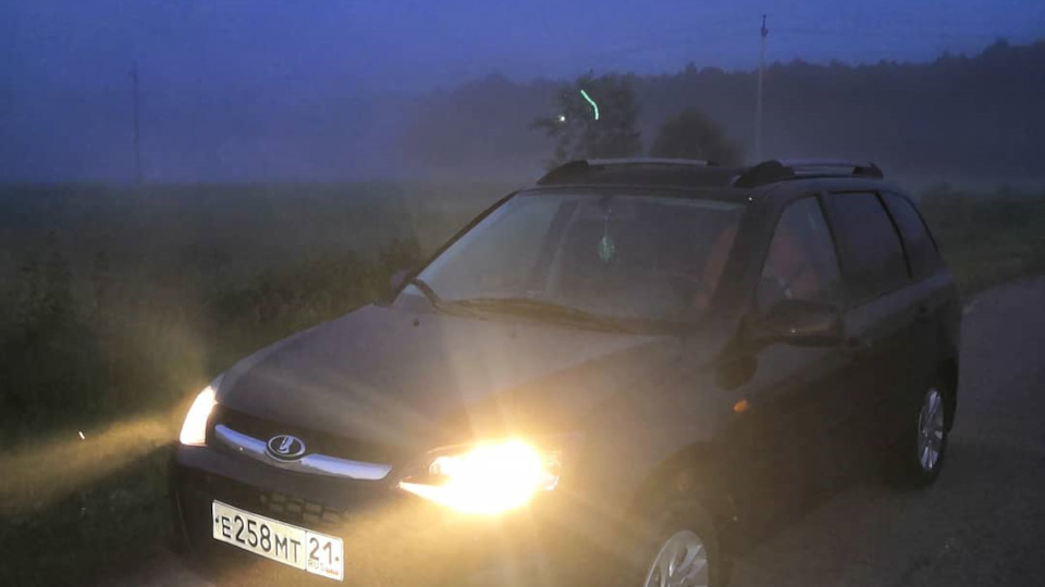 Заклинил багажник — Lada Калина 2 универсал, 1,6 л, 2014 года ...