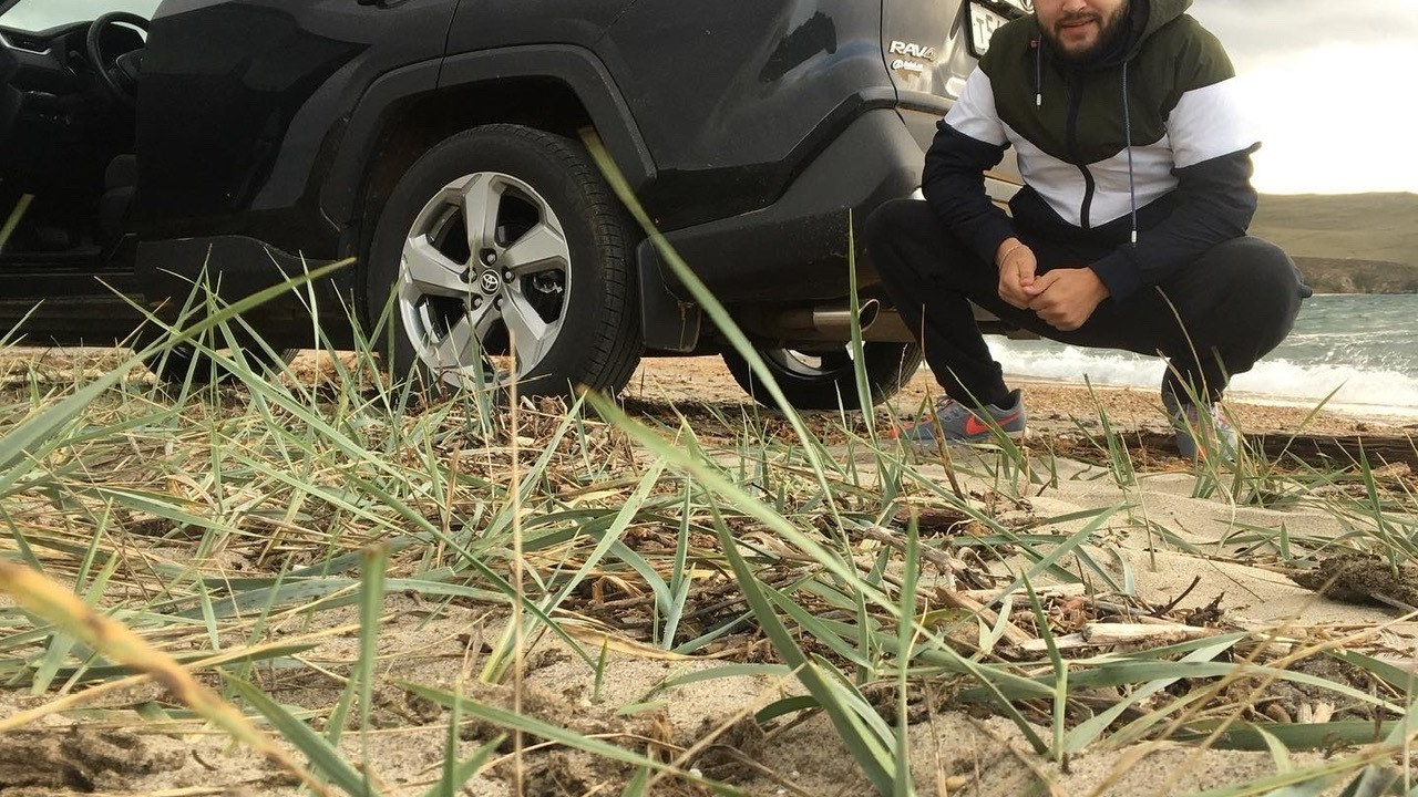 Toyota RAV4 (5G) 2.5 бензиновый 2019 | Чёрный бро на DRIVE2