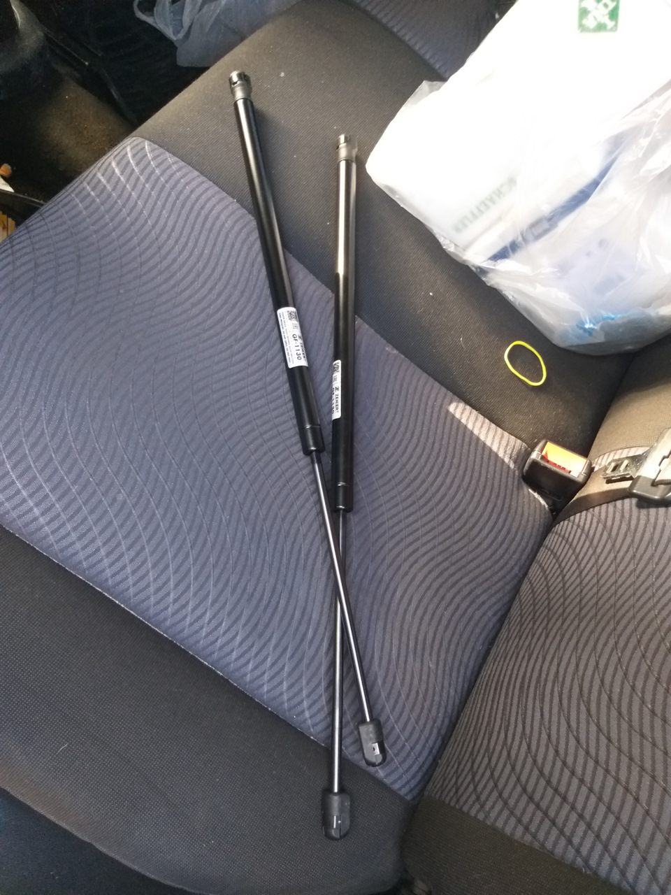 Упоры багажника Zekert GF-1130 — Ford Fusion, 1,4 л, 2007 года ...