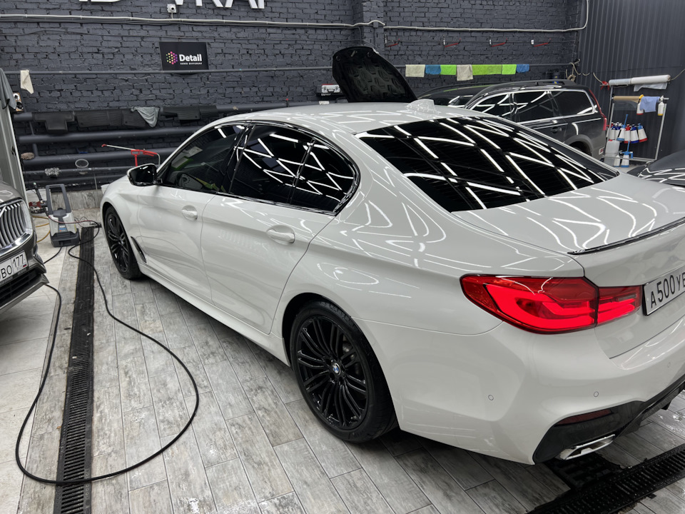 Накладки задних крыльев и скос переднего бампера — BMW 5 series (G30 ...