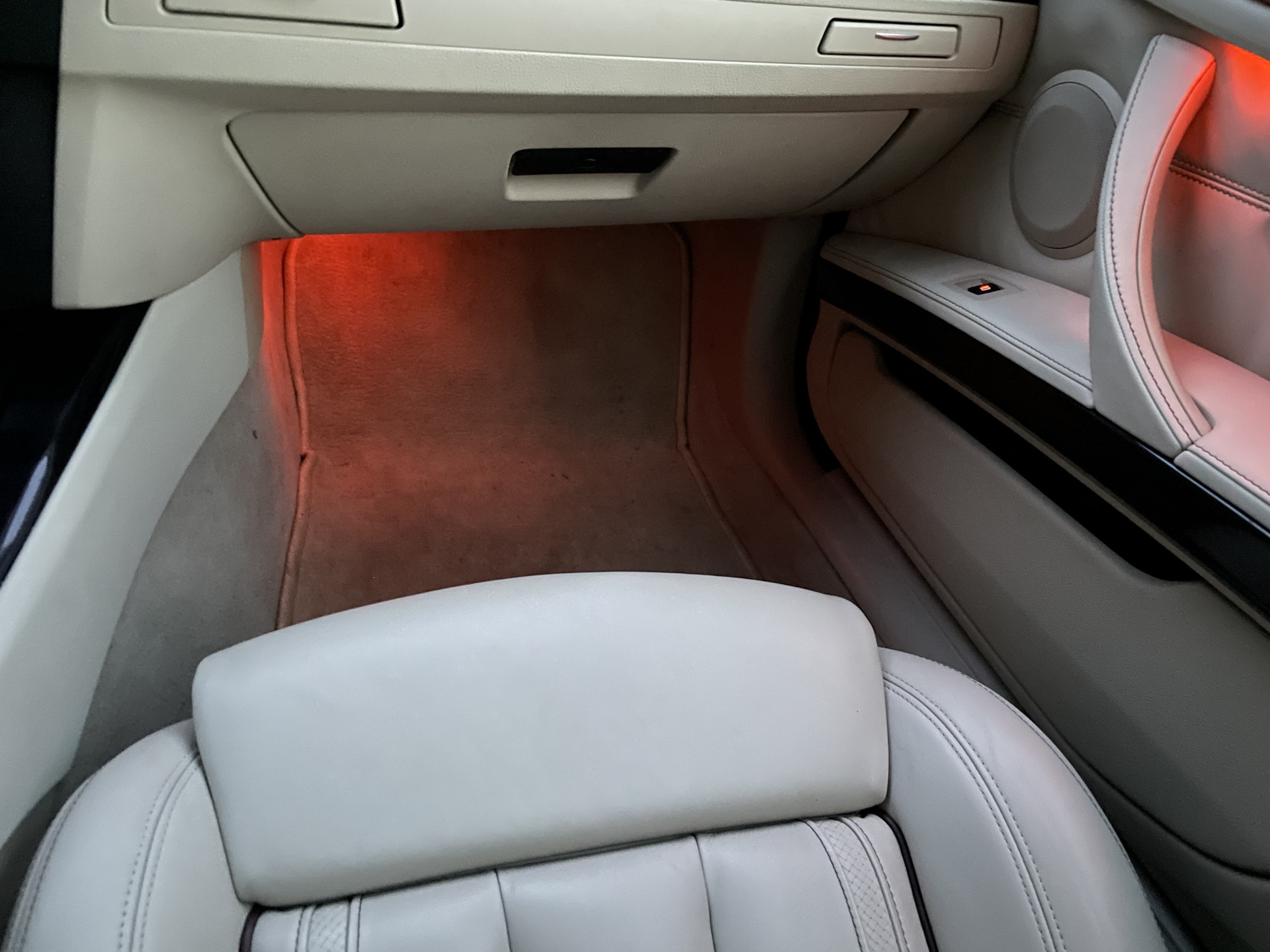 Установка подсветки ручек, дверей и плафонов от F серии — BMW 3 series ...