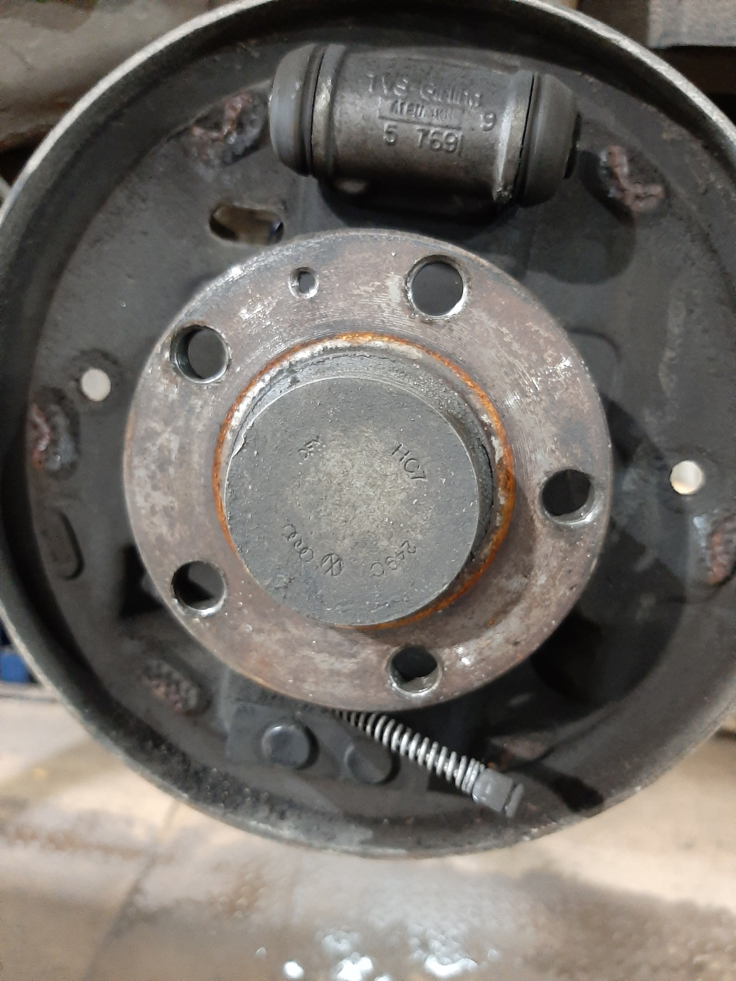 Замена задних дисков и промывка тормозной декабрь 2019 г — Volkswagen ...